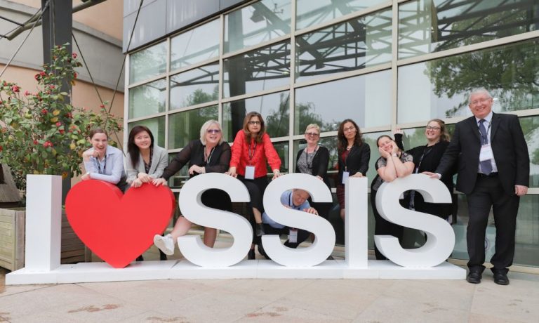 成功获得国际学校委员会（CIS）认证 - Shanghai Singapore International School 上海新加坡外籍人员子女学校